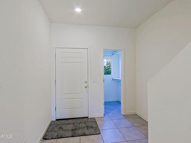 2231 w laurie lane