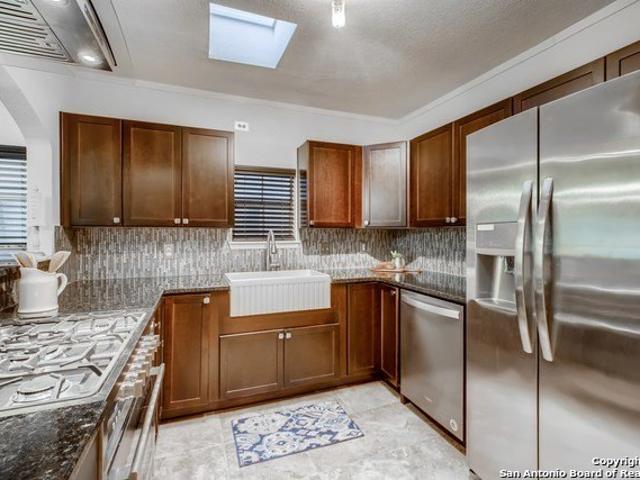 2231 W Woodlawn Ave, San Antonio, TX 78201