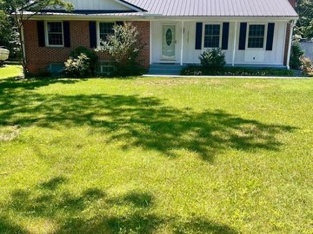22327 Callahan Dr, Great Mills, MD 20634