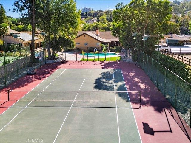 22329 Plummer St, Chatsworth, CA 91311