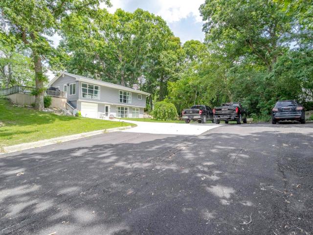2232 N Norway Trail