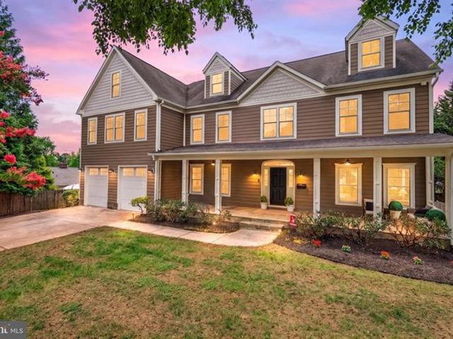 2232 N Underwood St, Falls Church, VA 22043