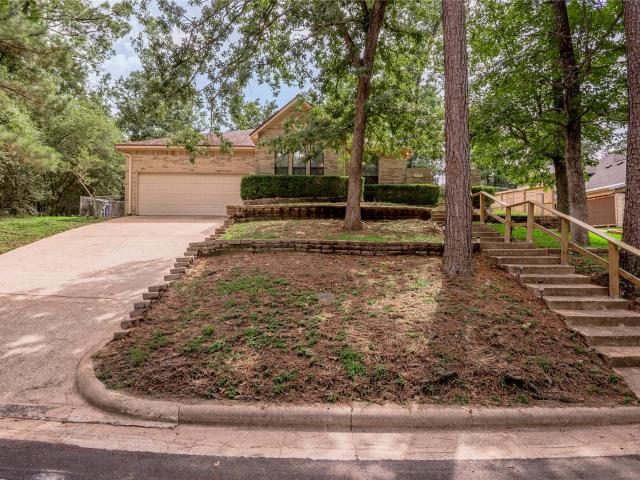 2232 Azalea Circle