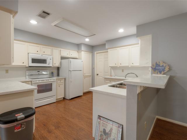 2232 Azalea Circle
