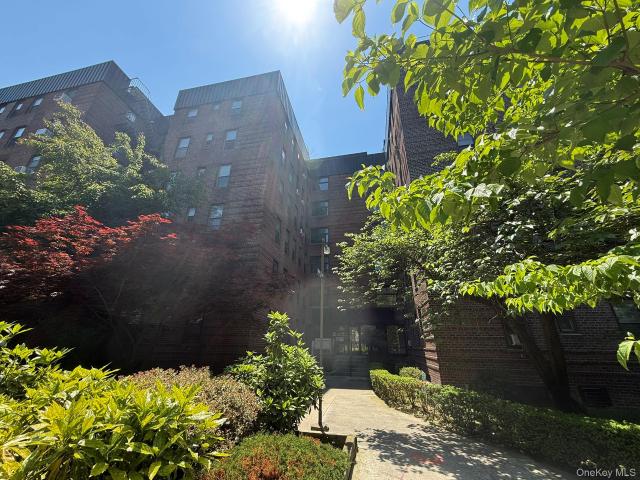 2232 Brigham Street 3H