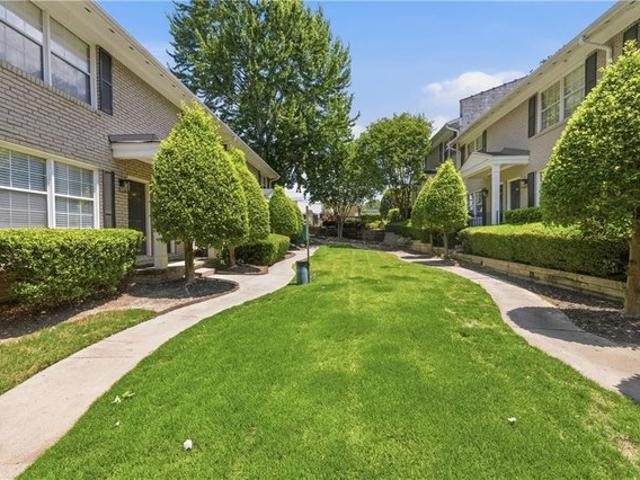 2232 Dunseath Ave NW Apt 105, Atlanta, GA 30318