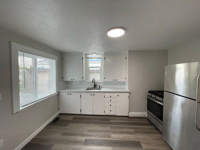 2232 Hoyt Ave 5 Unit