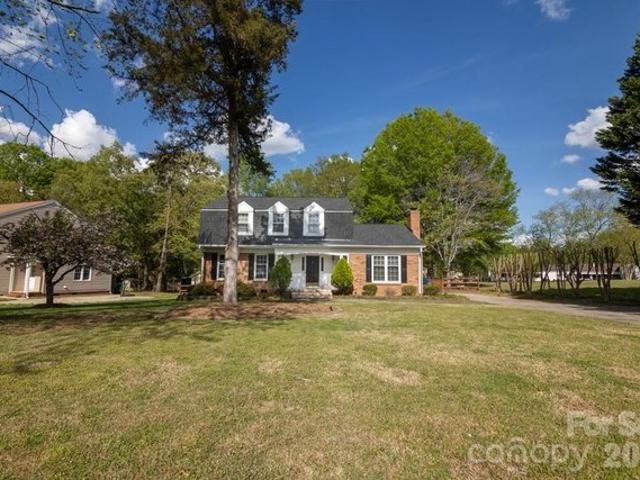 2232 Lawton Bluff Rd, Charlotte, NC 28226