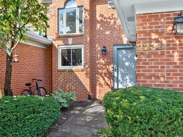 2232 Stone Garden Ln, Lexington, KY 40513