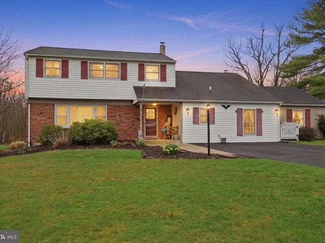 2232 Swamp Rd, Fountainville, PA 18923