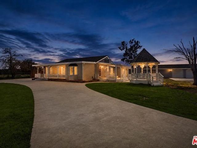 2232 W Avenue M4, Palmdale, CA 93551