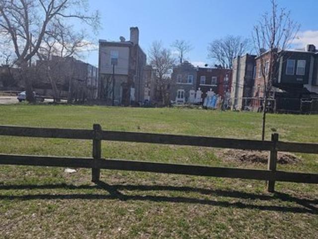 2232 W Diamond St, Philadelphia, PA 19121