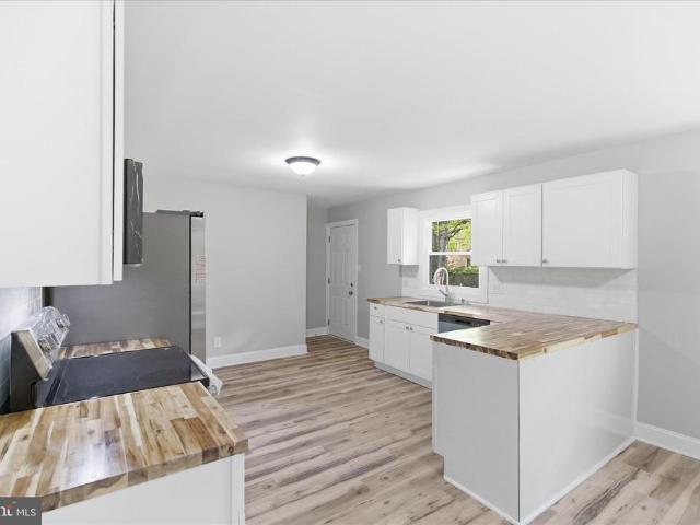 22330 Macon Court