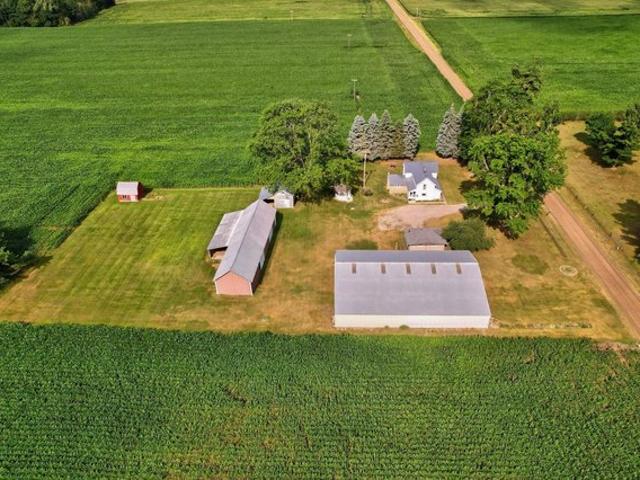 22335 Ederer Rd, Merrill, MI 48637