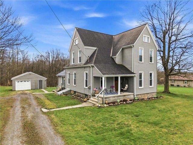 2233 Mercer W Middlesex Rd, Mercer, PA 16137