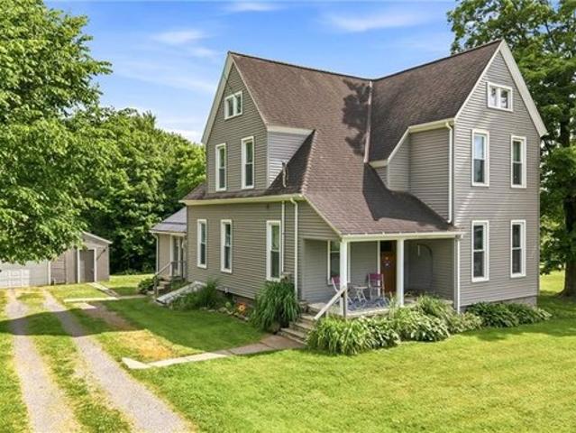 2233 Mercer W Middlesex Rd, Mercer, PA 16137