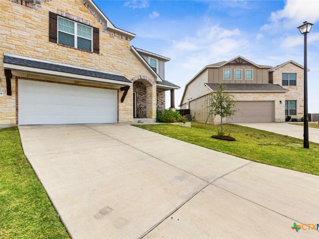 2233 Chia Court
