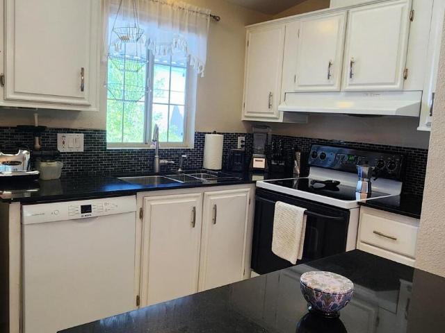 2233 E Behrend Dr, Unit 41, Phoenix, AZ 85024 | MLS #7017