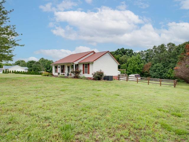2233 Fall River Rd