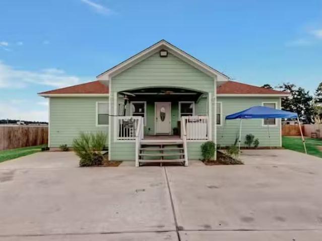 2233 Hoss Ct, Conroe, TX 77306 MLS 57099773