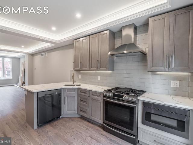 2233 Kimball St, Philadelphia, PA