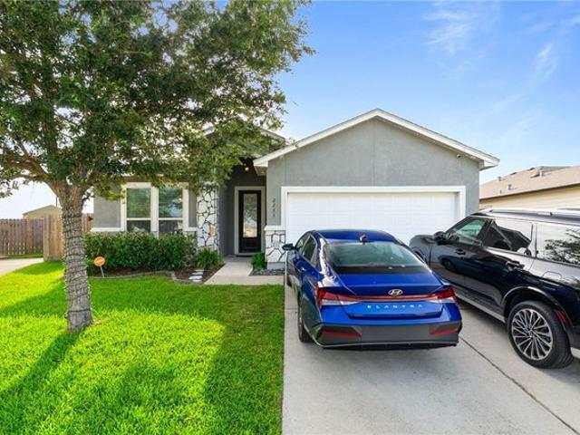 2233 Ruby Dr, Corpus Christi, TX 78414