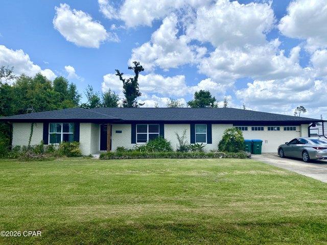 2233 Sewanee St, Lynn Haven, FL 32444