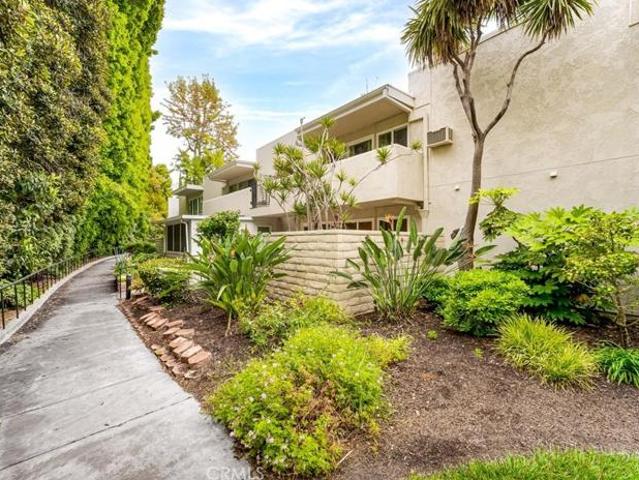 2233 Via Puerta #B, Laguna Woods, CA 92637