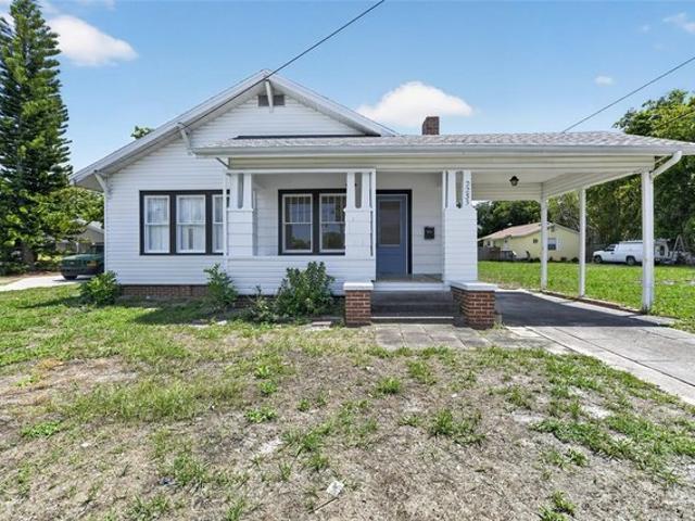2233 11th Ave W, Bradenton, FL 34205