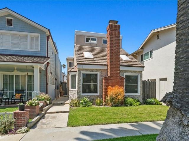 223 14th St, Huntington Beach, CA 92648