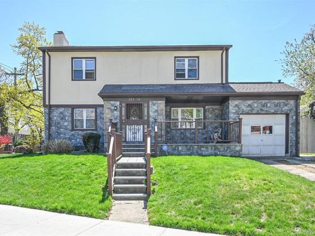 223 14 Kingsbury Ave, Oakland Gardens, NY 11364