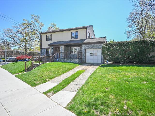 223 14 Kingsbury Avenue | Compass