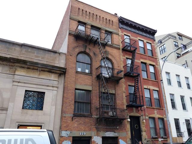 223 15TH Street