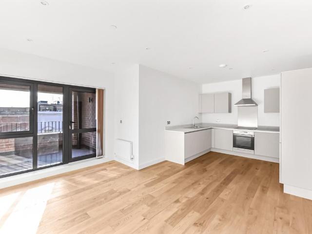 223 229 Rye Lane, Peckham SE15, 2 bed flat to rent, £2,300 pcm | PrimeLocation