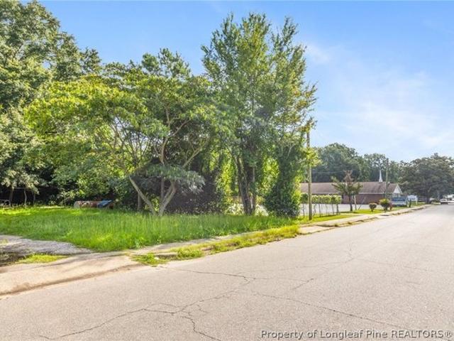 223 6th Ave E, Red Springs, NC 28377