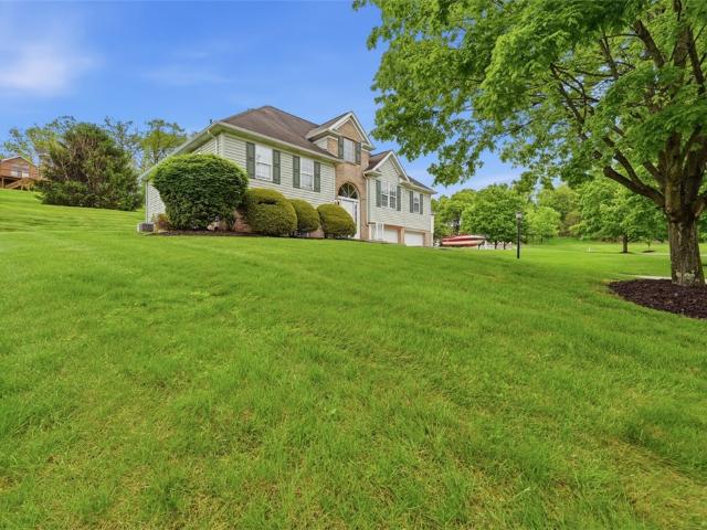 223 Cottonwood Ln