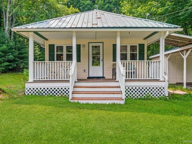 223 County Road 21, Barryville, NY 12719