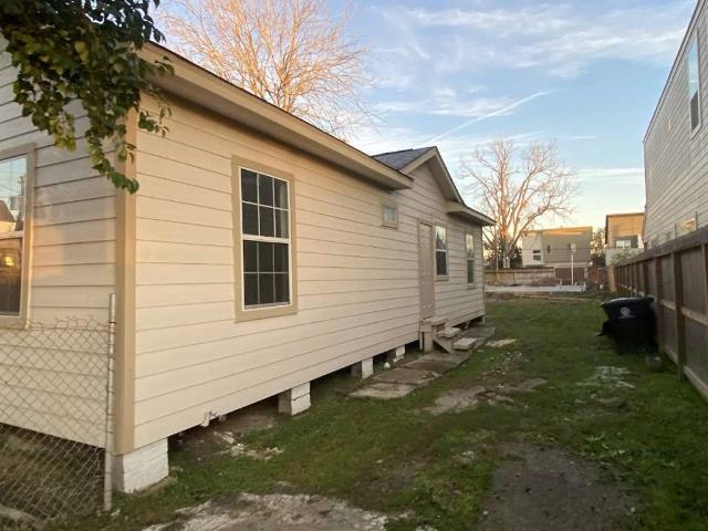 223 Cockerel St, Houston, TX 77018 | Compass