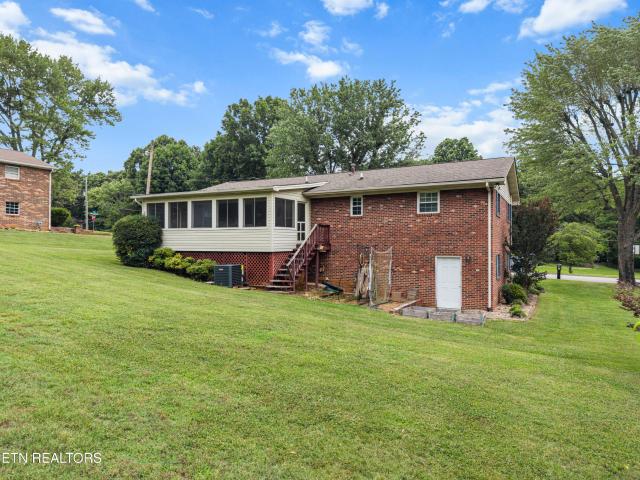 223 Candora Rd