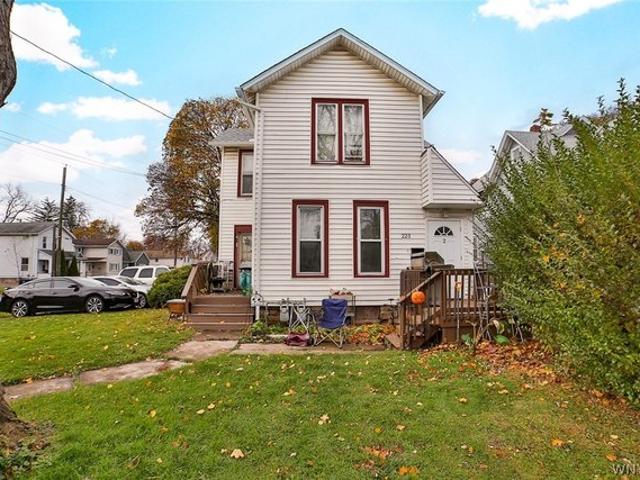 223 Church St, Lockport, NY 14094