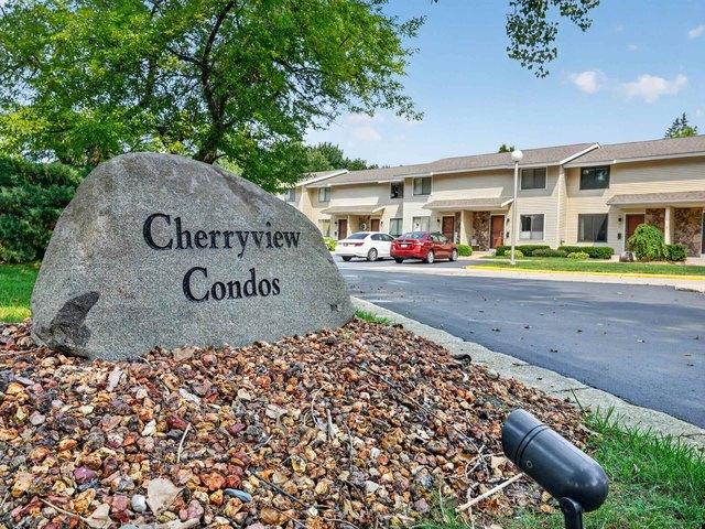 223 Cherryview Dr, Midland, MI 48640