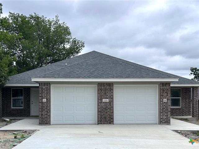223 Clore Road