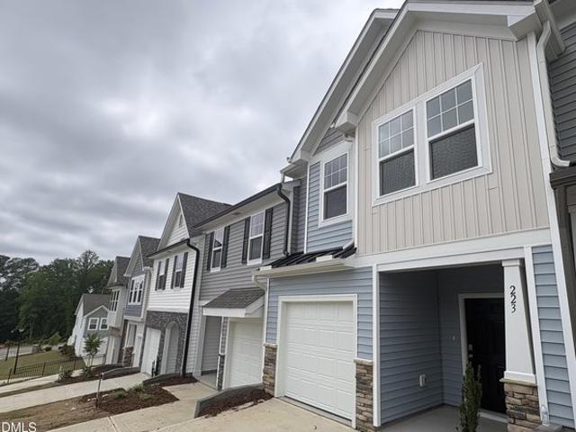 223 Alberta Dr Unit 201, Franklinton, NC 27525