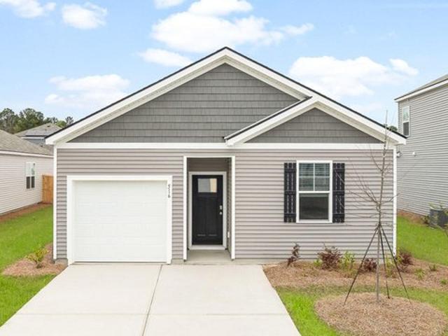 223 Beebalm Ln, Moncks Corner, SC 29461