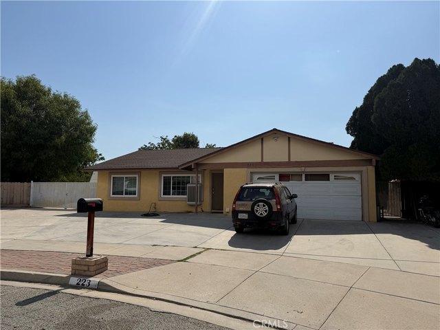 223 Glenmont Ct, Hemet, CA 92544