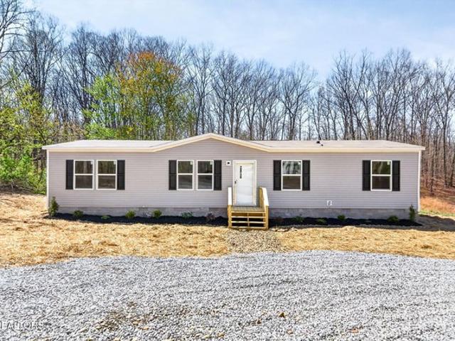 223 Dublin Dr, Crossville, TN 38572