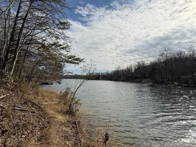 223 Dublin Ln, Crossville, TN 38558