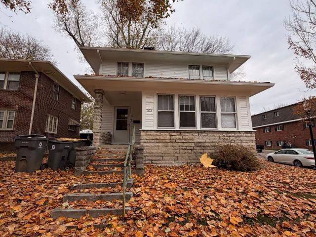 223 E 8Th Street