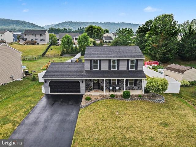 223 Edgemont Ln