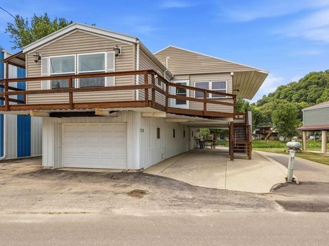 223 Errthum Dr, North Buena Vista, IA 52066
